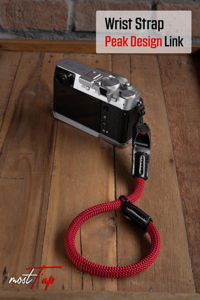 Wrist Strap สีแดง Red พร้อมหัวต่อ Peak Design จาก MostTap - CamGadgetWorld